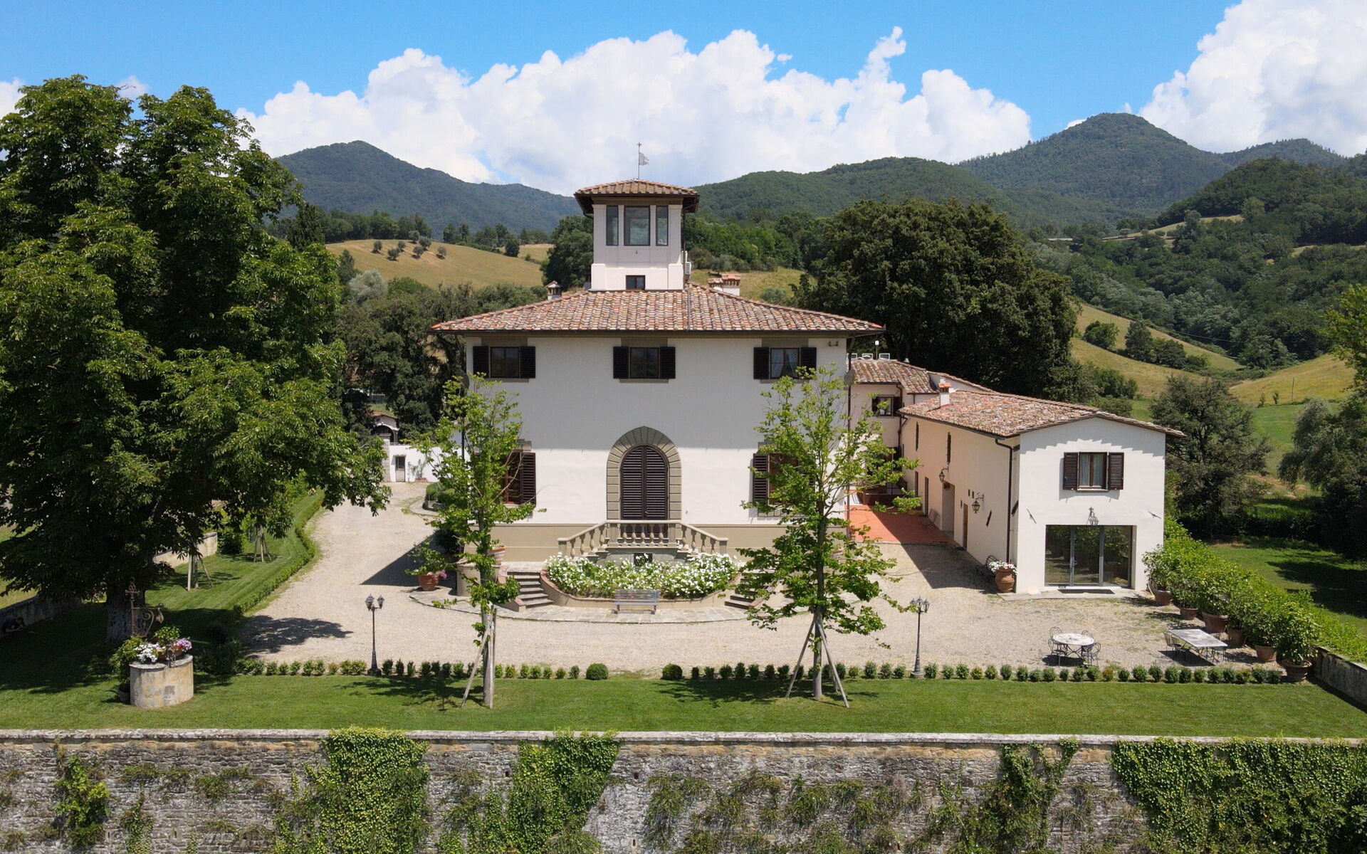 Villa Finesterre | The best rental Villas in Tuscany